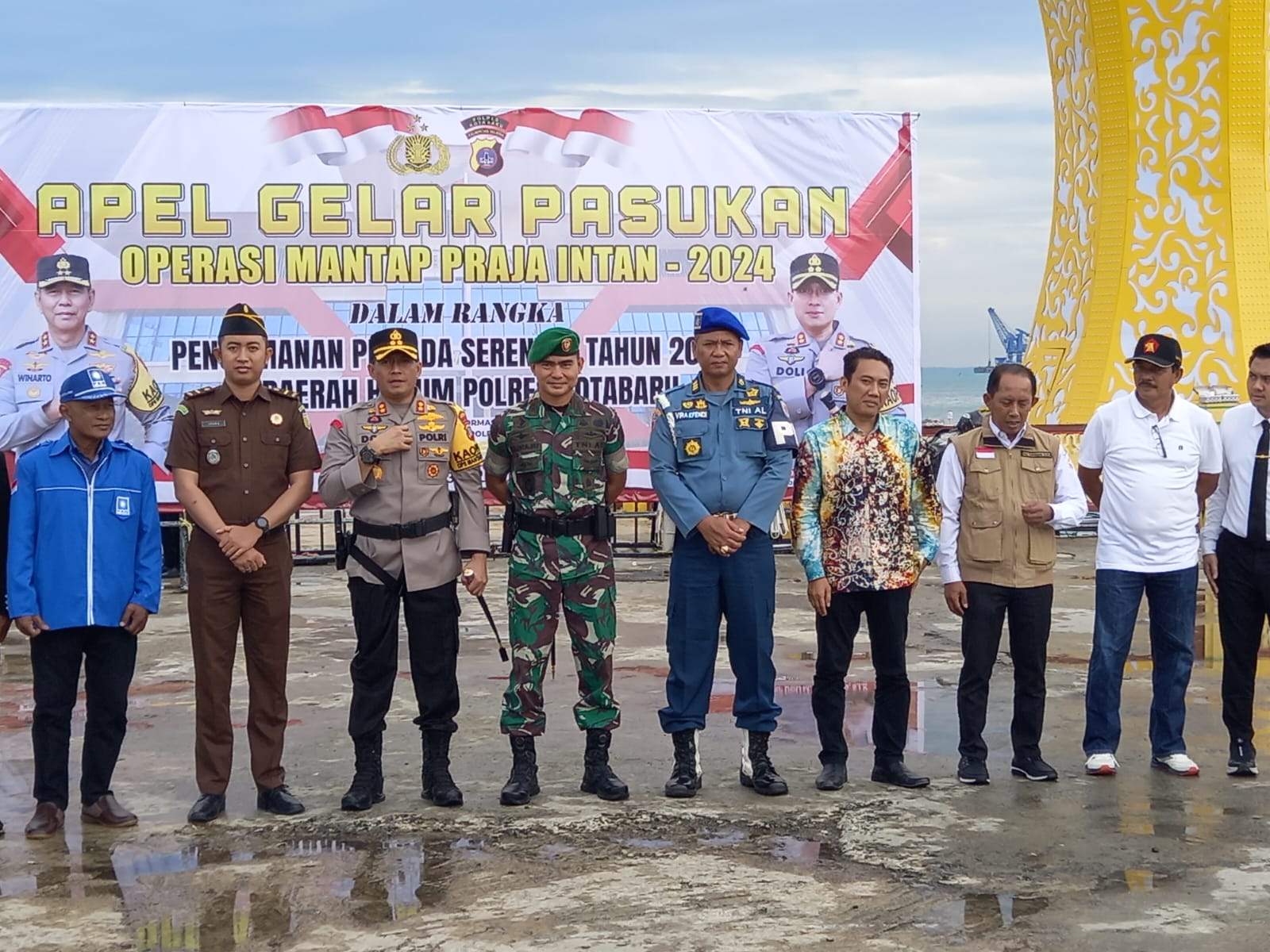 Polres Kotabaru Menggelar Upacara Operasi Mantap Praja Intan 2024 - lenteraKalimantan.com Polres ...